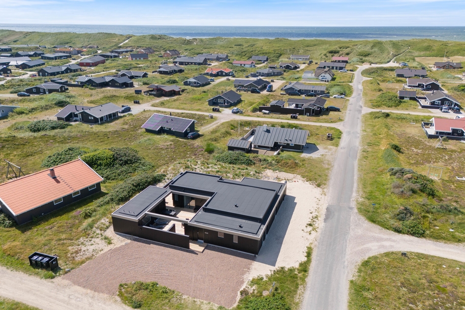 Strandnært aktivitetshus med egen wellness-afdeling - Bjerregård