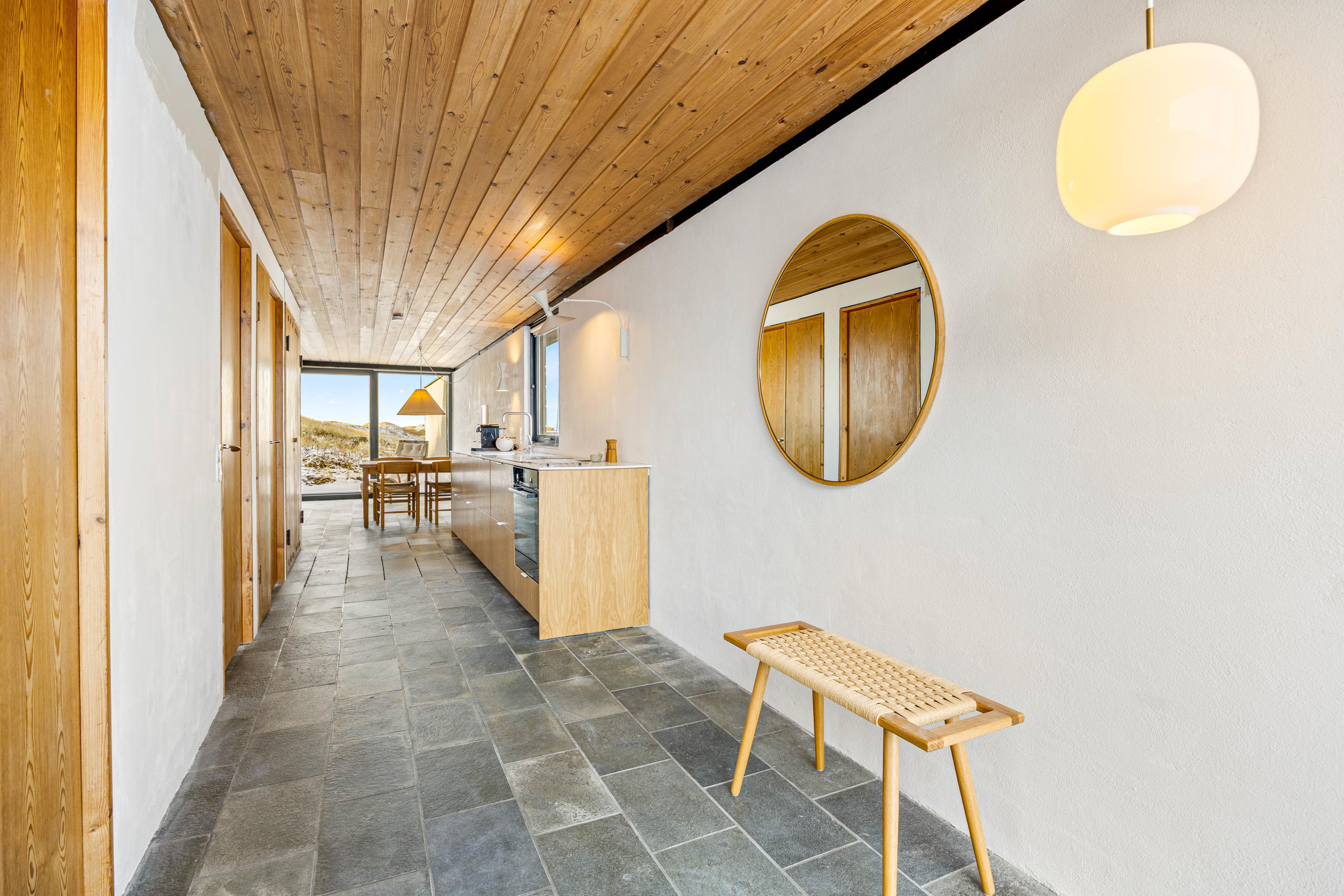 Hyggeligt sommerhus i Bjerregård til 4 personer nær Vesterhavet ...